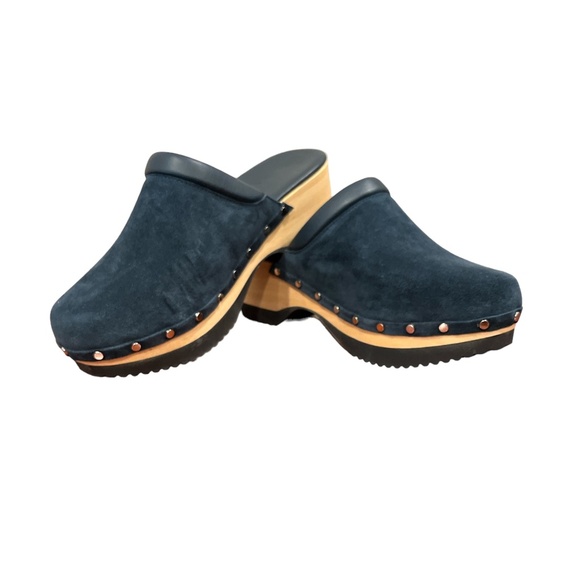 M. Gemi | Shoes | Nwot M Geli The Greta Navy Suede Slipon Italian Made ...